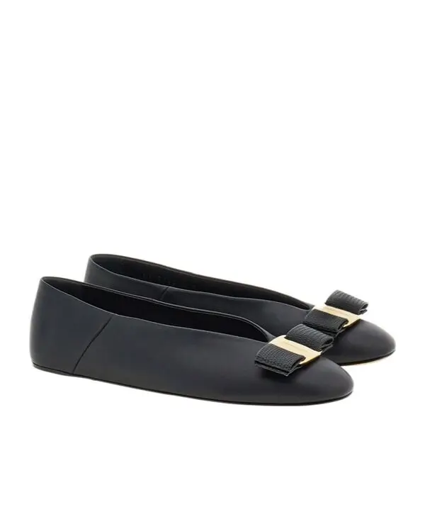 FERRAGAMO Round Toe Bow Detailed Ballet Flats - Black