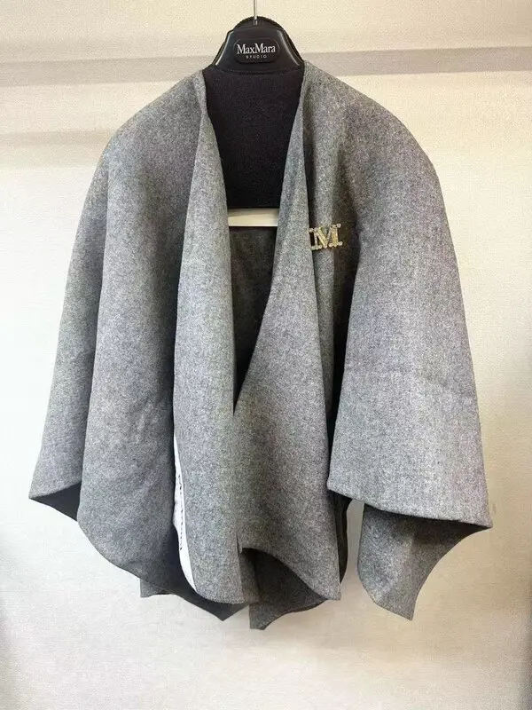 Max Mara Serra Logo Patch Cape - Gray