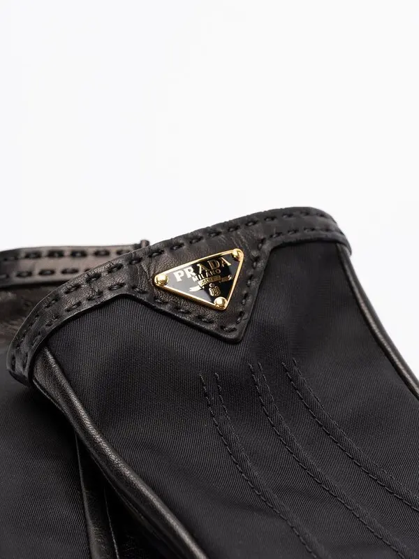 Prada Leather Gloves With Logo Detail