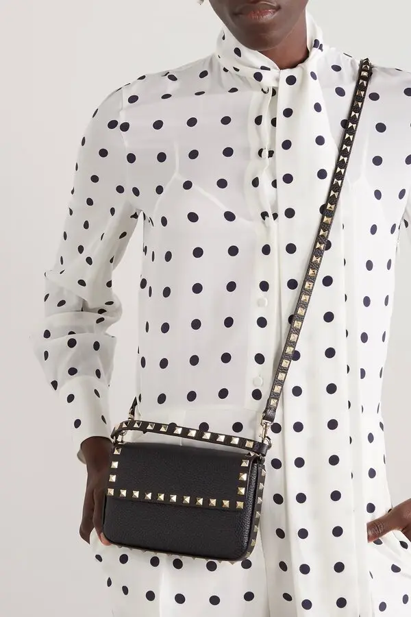 Valentino Garavani Rockstud Foldover Pouch - Black