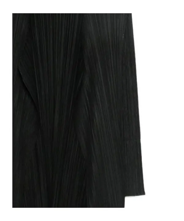 Issey Miyake Long Sleeve Pleated Coat