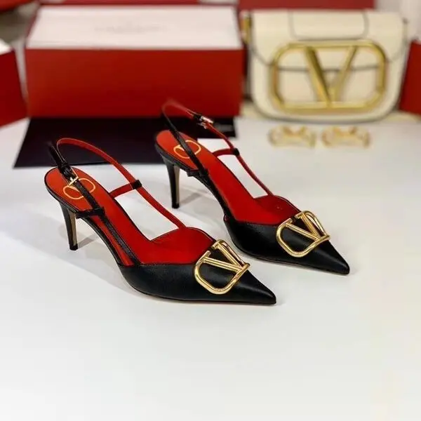 Valentino Garavani Vlogo Signature Pointed-toe Slingback Pumps - Black
