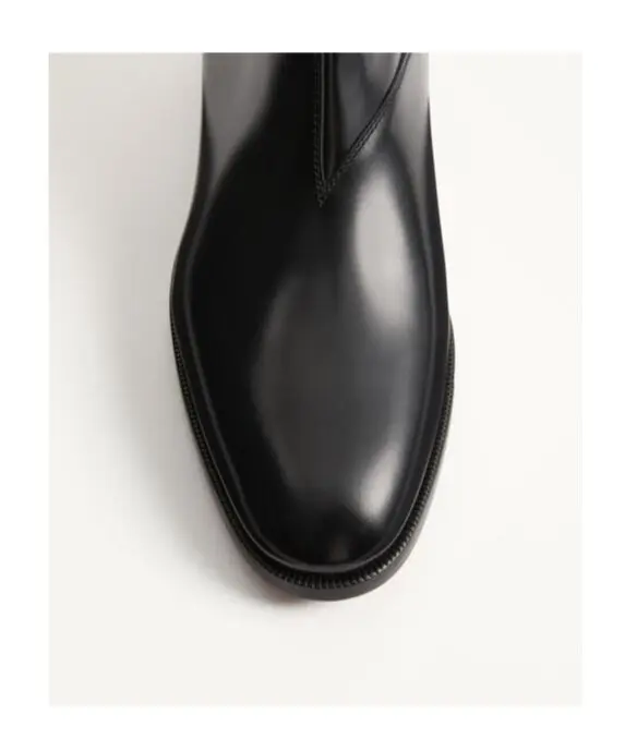 Valentino Garavani Vlogo Signature Chelsea Boots