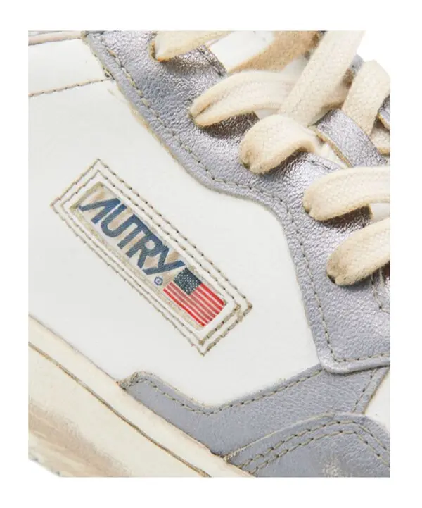 AUTRY Medalist Lace-up Leather Sneakers - Nude