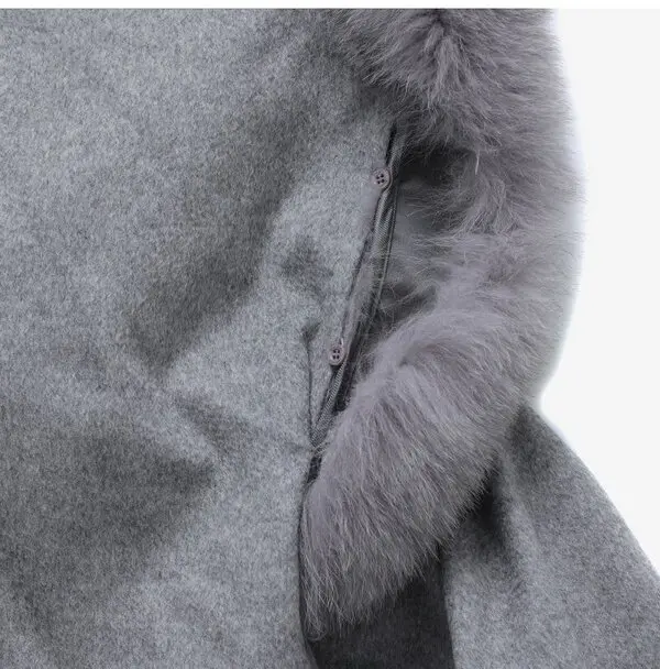 Max Mara Hooded Coat With Fur Trim - Gray