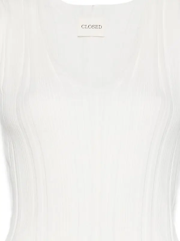 Closed Ribbed-knit V-neck Sleeveless Sweater - Ivory