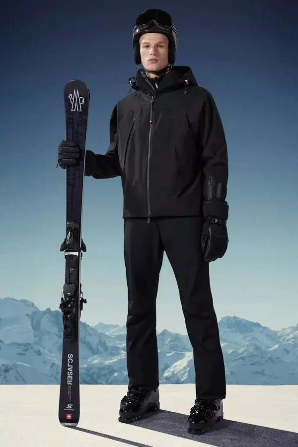 Moncler Lapaz Ski Jacket With Hood And Logo Details