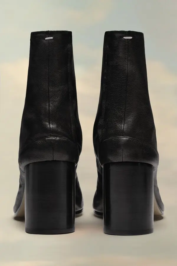 MAISON MARGIELA Tabi Ankle Boots - Black