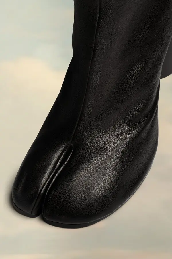 MAISON MARGIELA Tabi Ankle Boots - Black