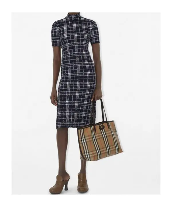 Burberry Medium Highlands Tote Bag - Sand-colored