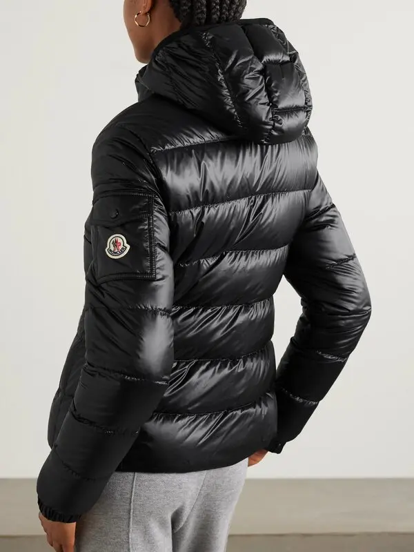 Moncler Gles Long-sleeved Down Jacket With Hood - Black