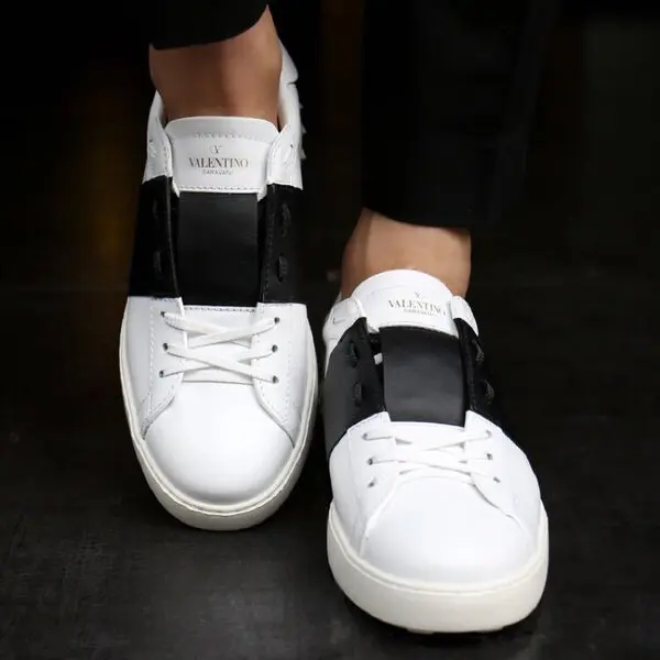 Valentino Garavani Rockstud Open Lace-up Sneakers - White/black