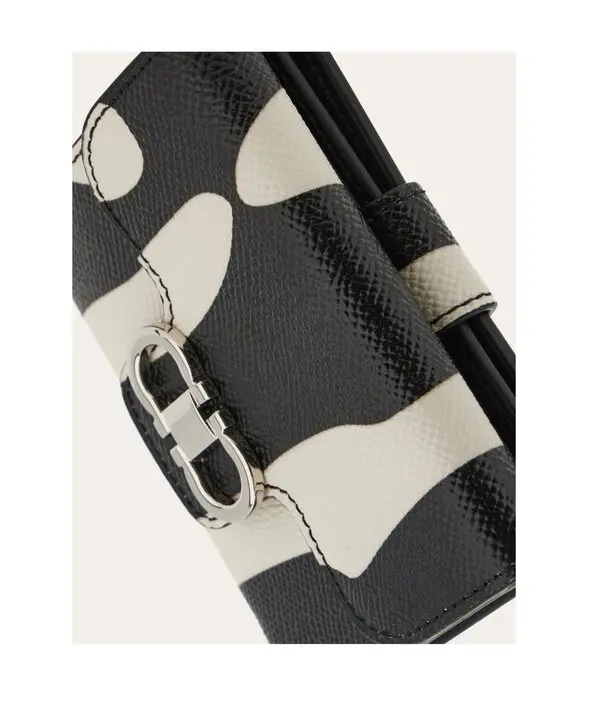 FERRAGAMO Gancini Compact Wallet