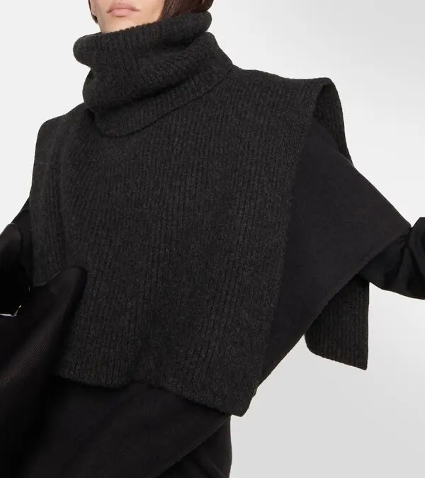 THE ROW Emmit Roll-neck Cashmere Collar