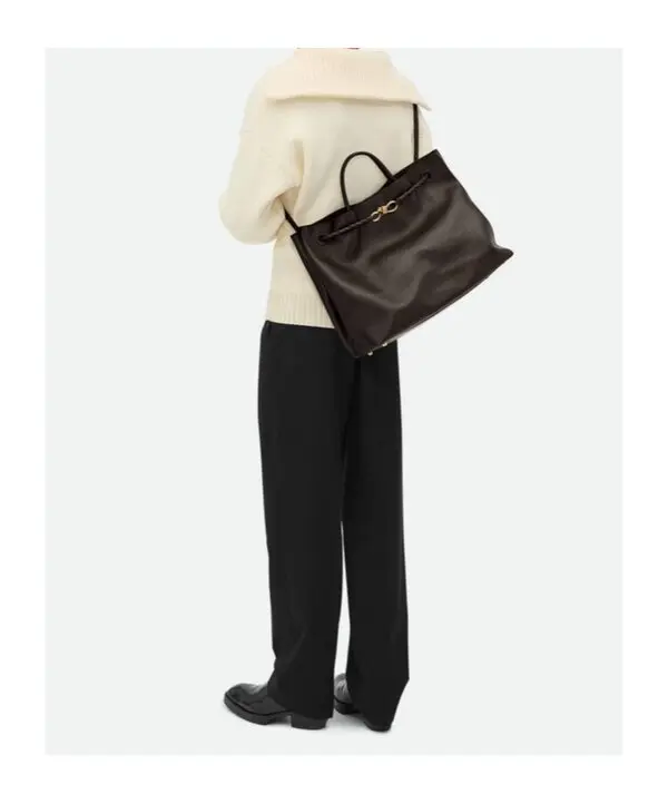 Bottega Veneta Andiamo Large Tote Bag - Fondant