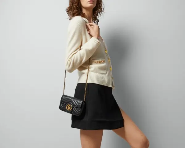 Gucci Gg Marmont Matelassé Super Mini Bag - Black