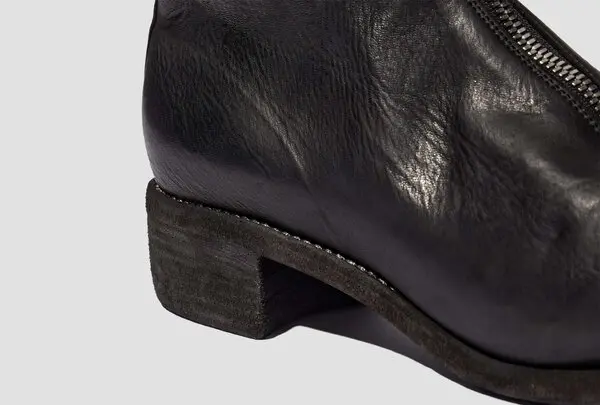 Guidi Round Toe Zip Up Boots - Black