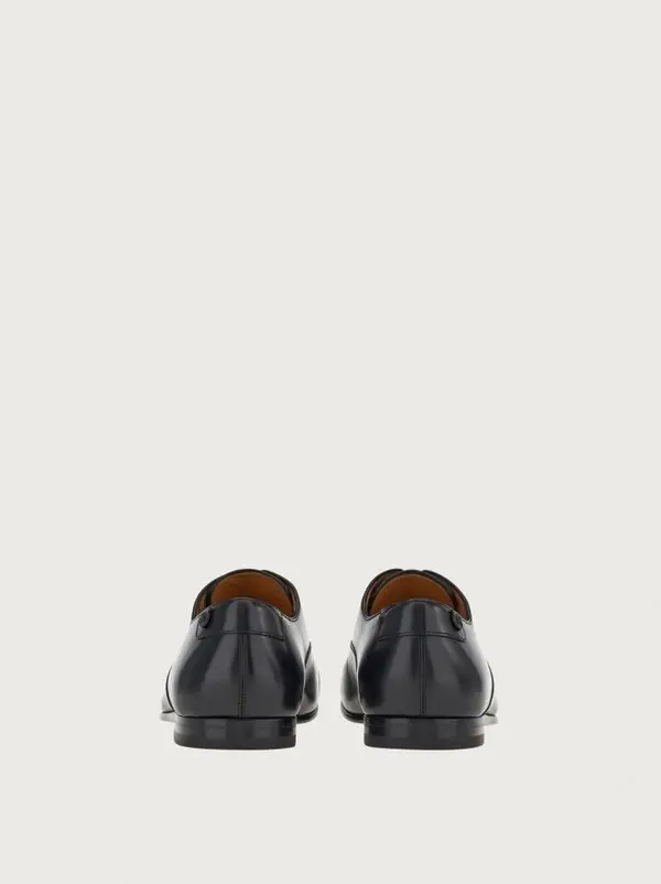 FERRAGAMO Oxford Shoes With Cap Toe