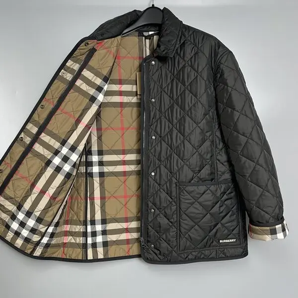 Burberry Quilted Jacket With Classic Collar - No