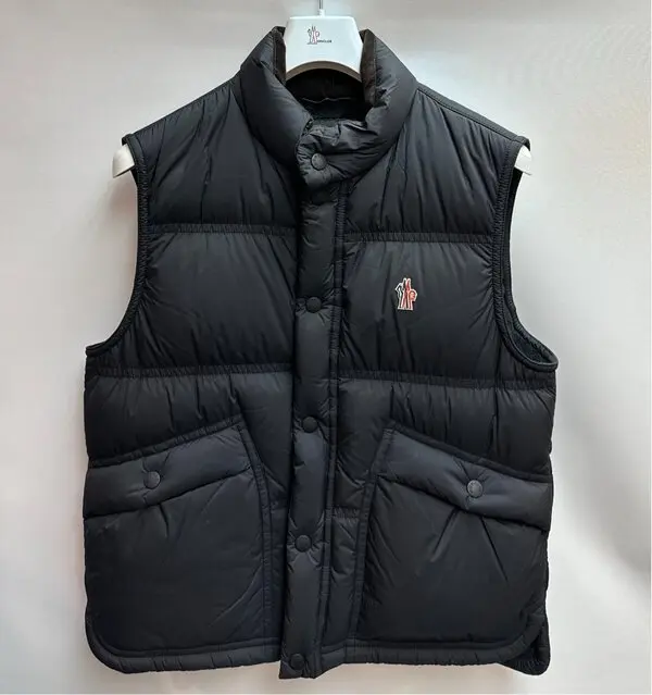 Moncler Aul Logo Embroidered Ski Gilet - Black