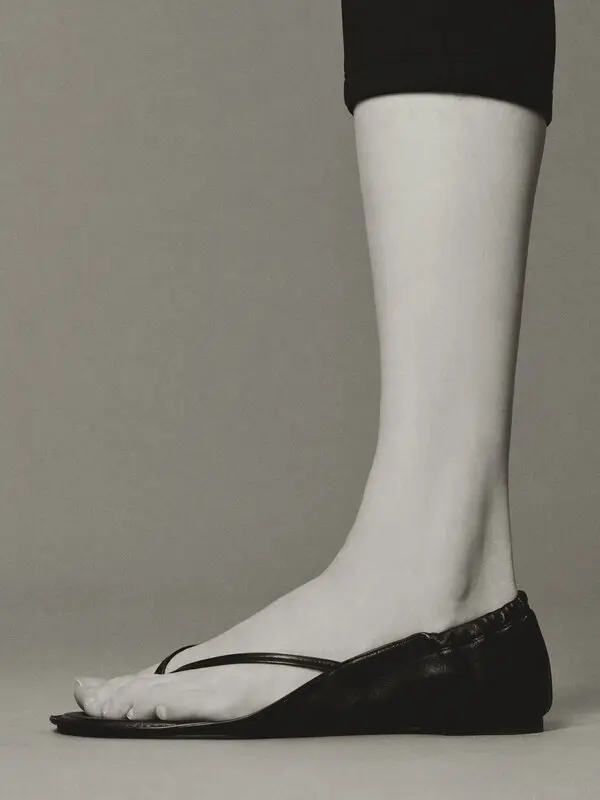 Jacquemus Flat Sandals - Black