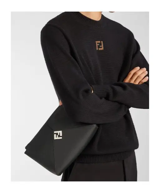 Fendi Lui Logo Plaque Zipped Clutch Bag