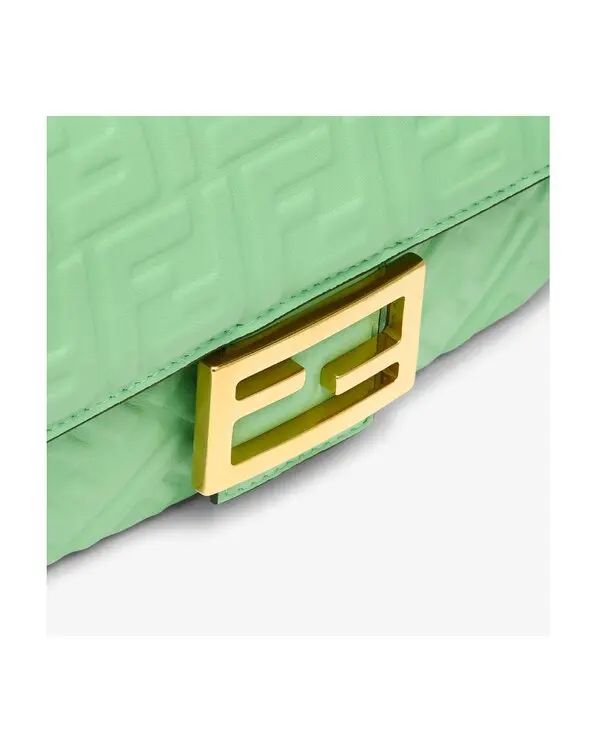 Fendi Ff Motif Chain Shoulder Bag