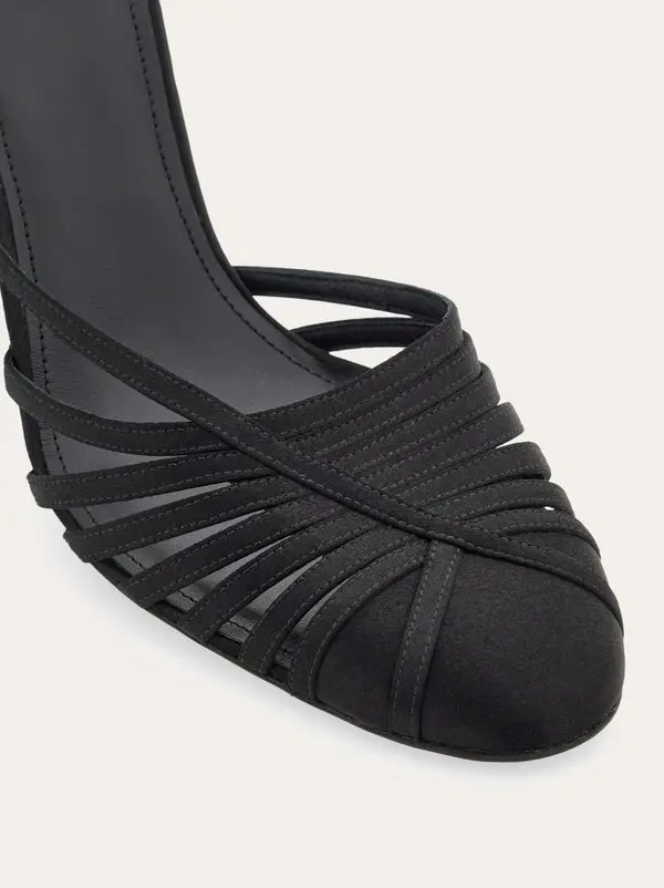 FERRAGAMO Ermelia Strappy Pumps