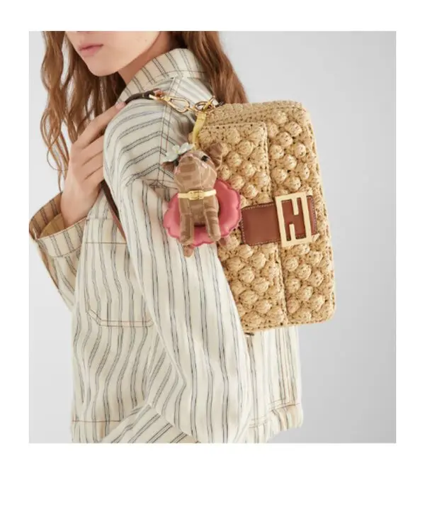 Fendi Baguette Foldover-top Shoulder Bag - Light Brown