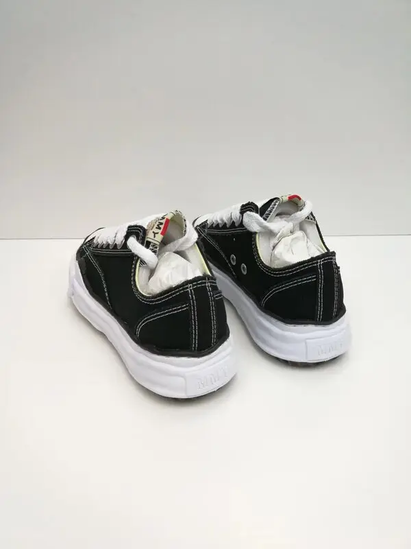 Mihara Yasuhiro Peterson Lace-up Sneakers - Black