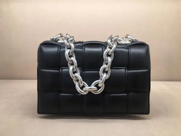 Bottega Veneta Chain Cassette Shoulder Bag - Black