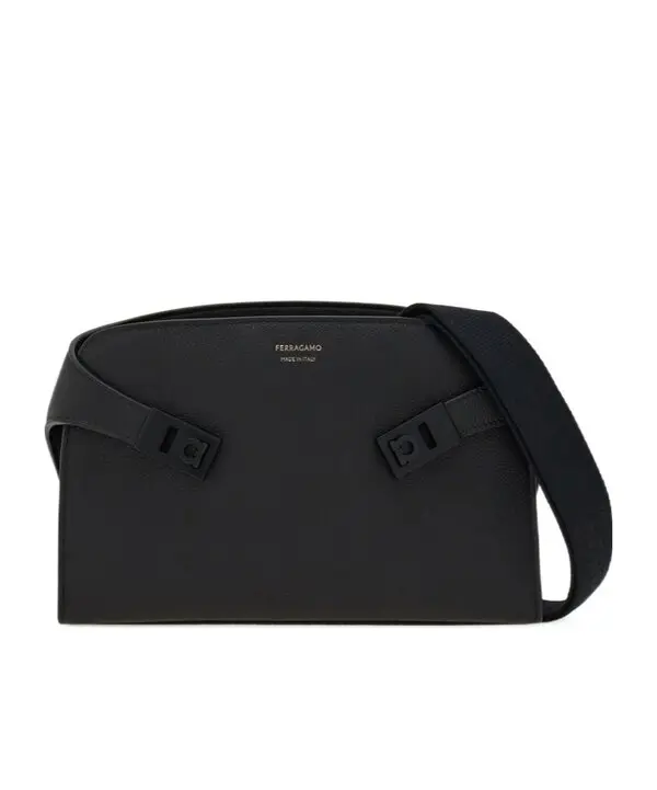 FERRAGAMO Hug Shoulder Bag - Black