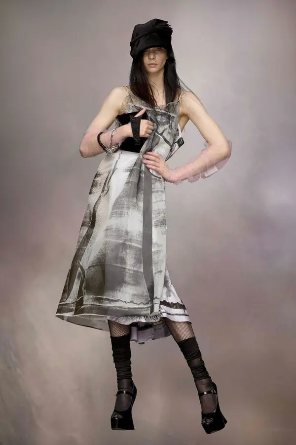 MAISON MARGIELA Strapped Midi Dress With Lace Detail - Gray