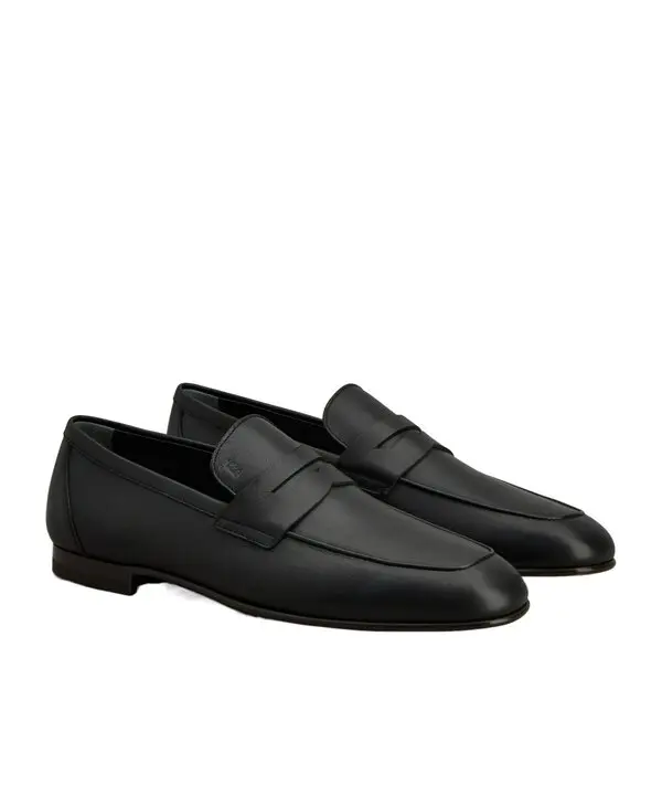 TOD'S Round Toe Slip-on Loafers