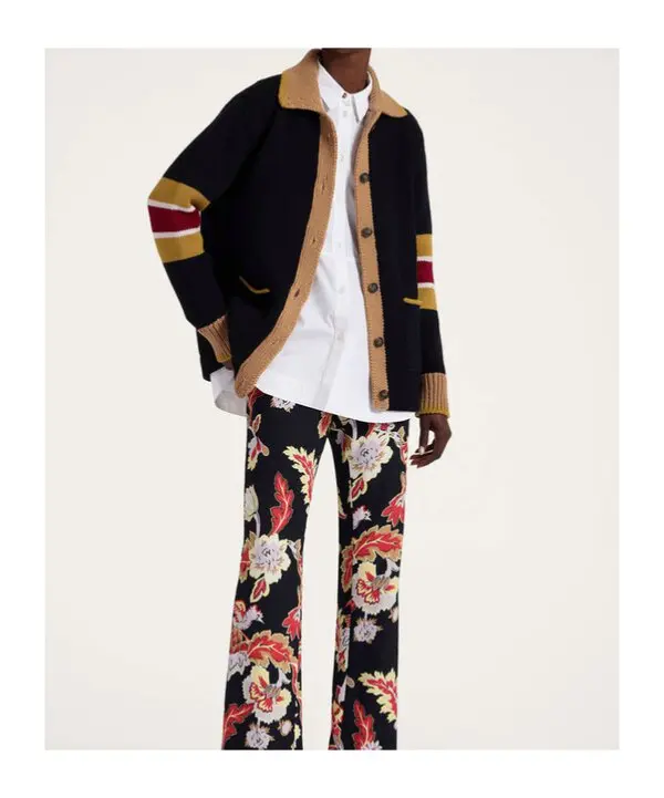 La DoubleJ Cardigan With Collar And Pockets