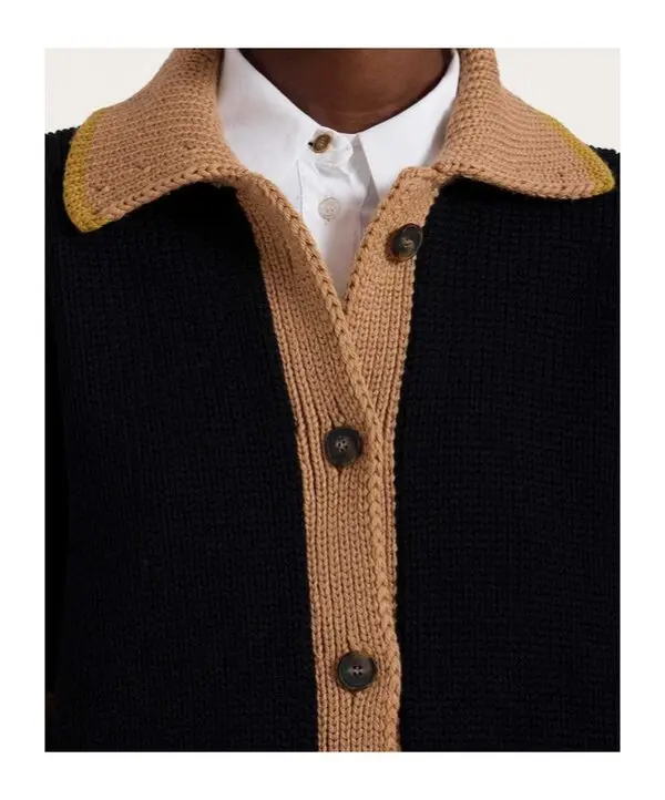 La DoubleJ Cardigan With Collar And Pockets
