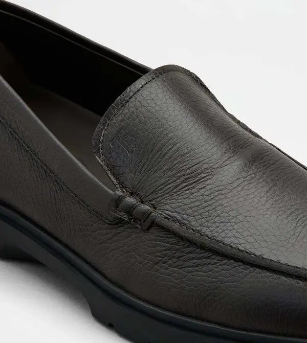 TOD'S Gommino Deerskin Leather Loafers With Embossed Logo