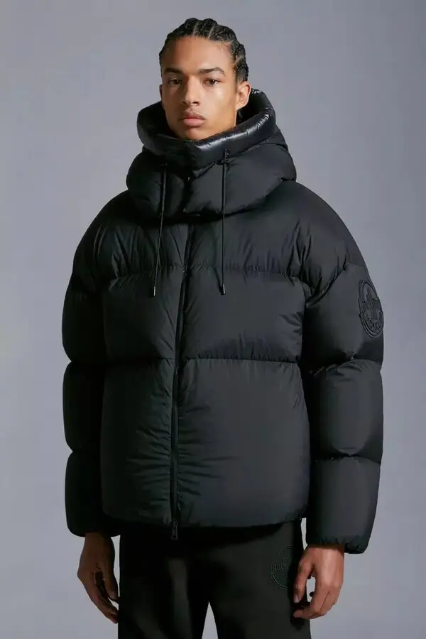 Moncler Antila Short Down Jacket With Detachable Hood
