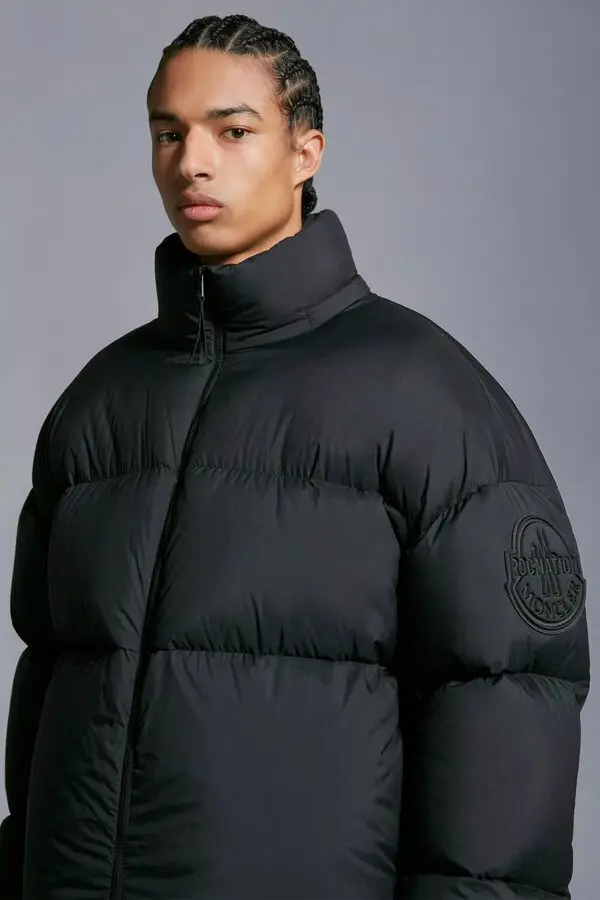 Moncler Antila Short Down Jacket With Detachable Hood