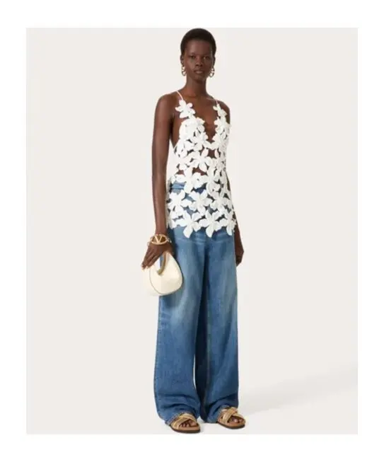 Valentino Garavani Logo Patch Straight Leg Jeans - Blue