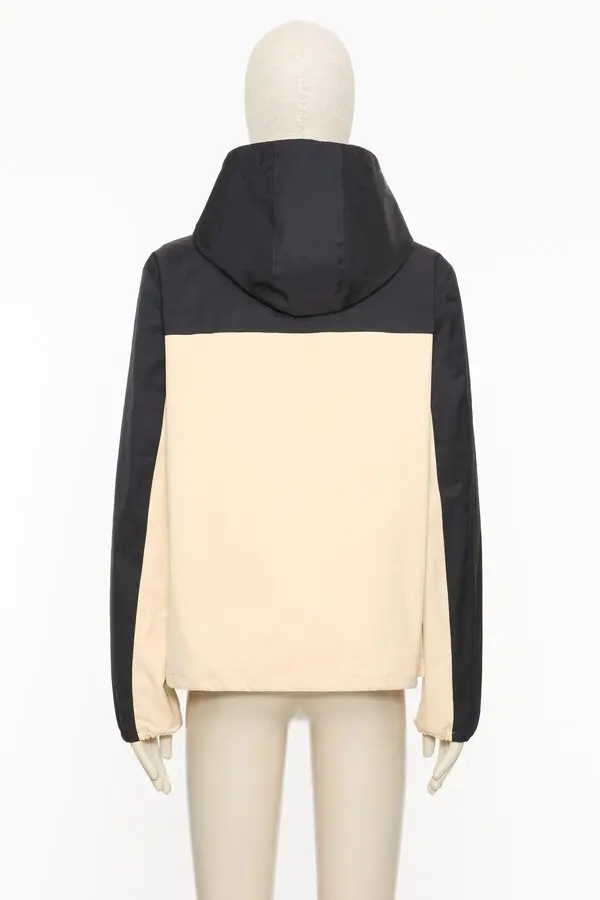 Valentino Garavani Vlogo Patch Hooded Windbreaker - Nude