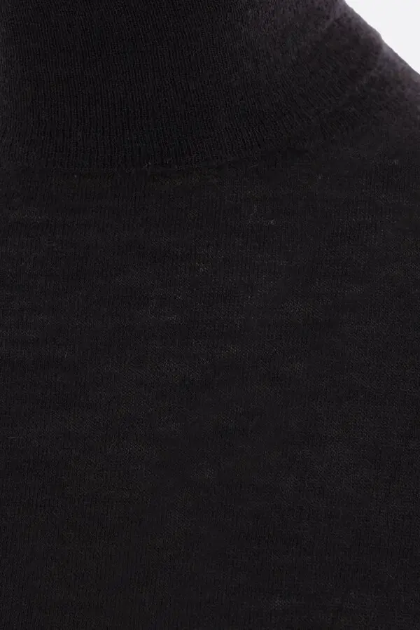ALLUDE Roll Neck Knit T-shirt