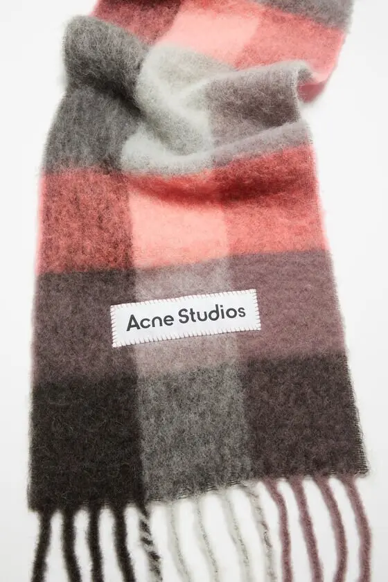 Acne Studios Logo-appliqué Checked Scarf - Multicolor