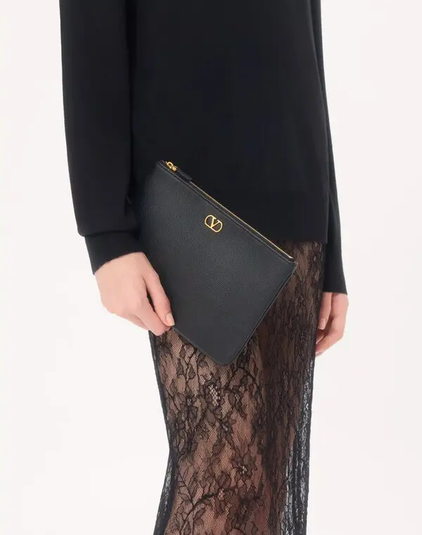 Valentino Garavani Vlogo Signature Zip-up Clutch Bag - Black