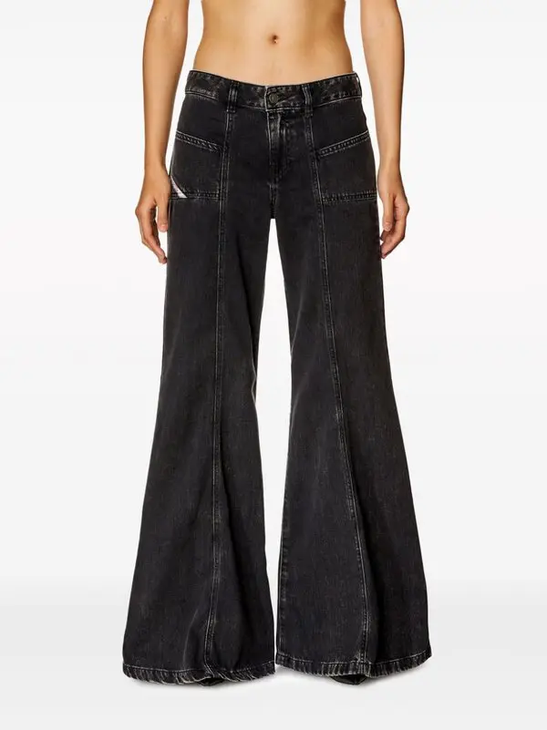 DIESEL® D-akii Low-rise Bootcut Jeans