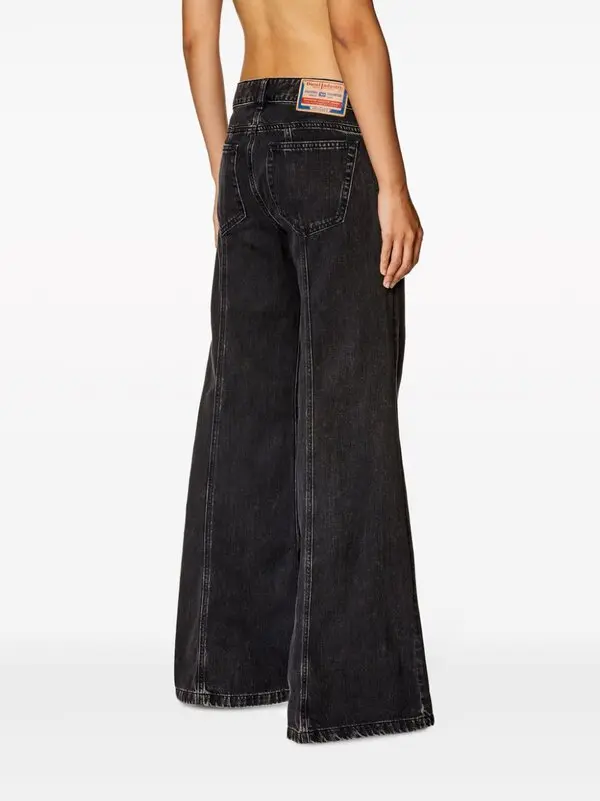 DIESEL® D-akii Low-rise Bootcut Jeans