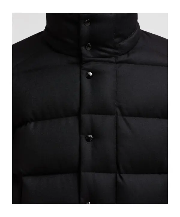 Moncler Vezere Padded Jacket With Hood - Black