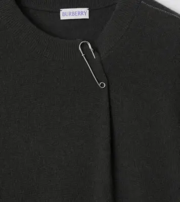 Burberry Safety Pin Detailed Knitted Jumper - Black