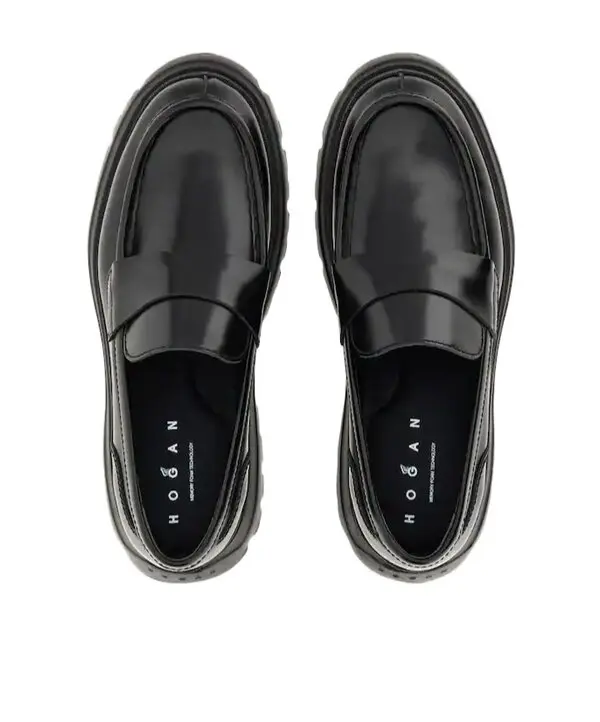 Hogan Round-toe Loafers With Chunky Lug Sole - Black