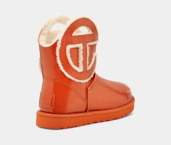 UGG X Telfar Logo Mini Crinkle Boots - Red
